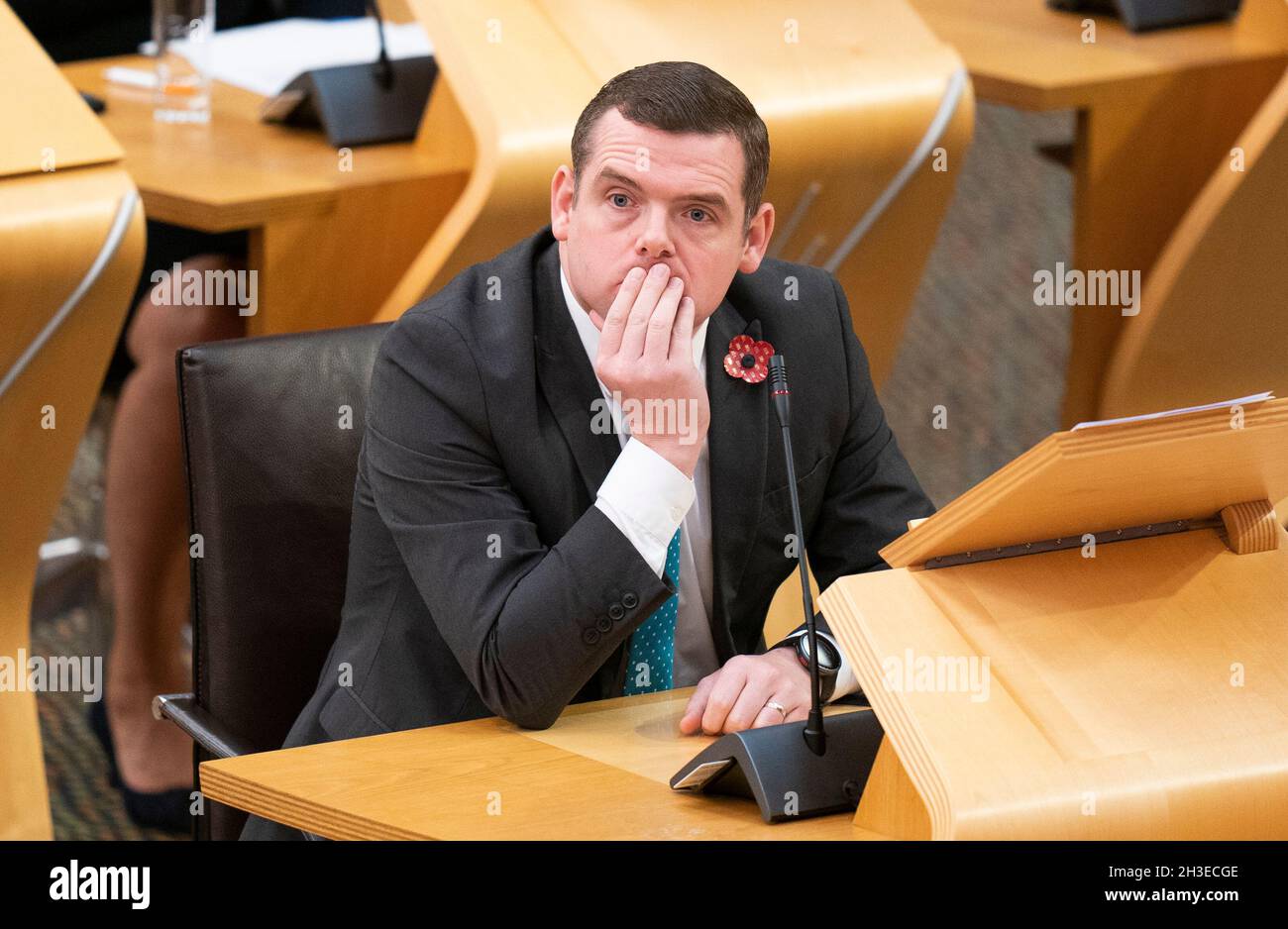 Douglas ross in parliament chamber hi-res stock photography and images ...