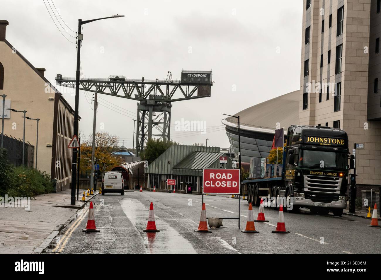 See hydro glasgow sign hi-res stock photography and images - Alamy