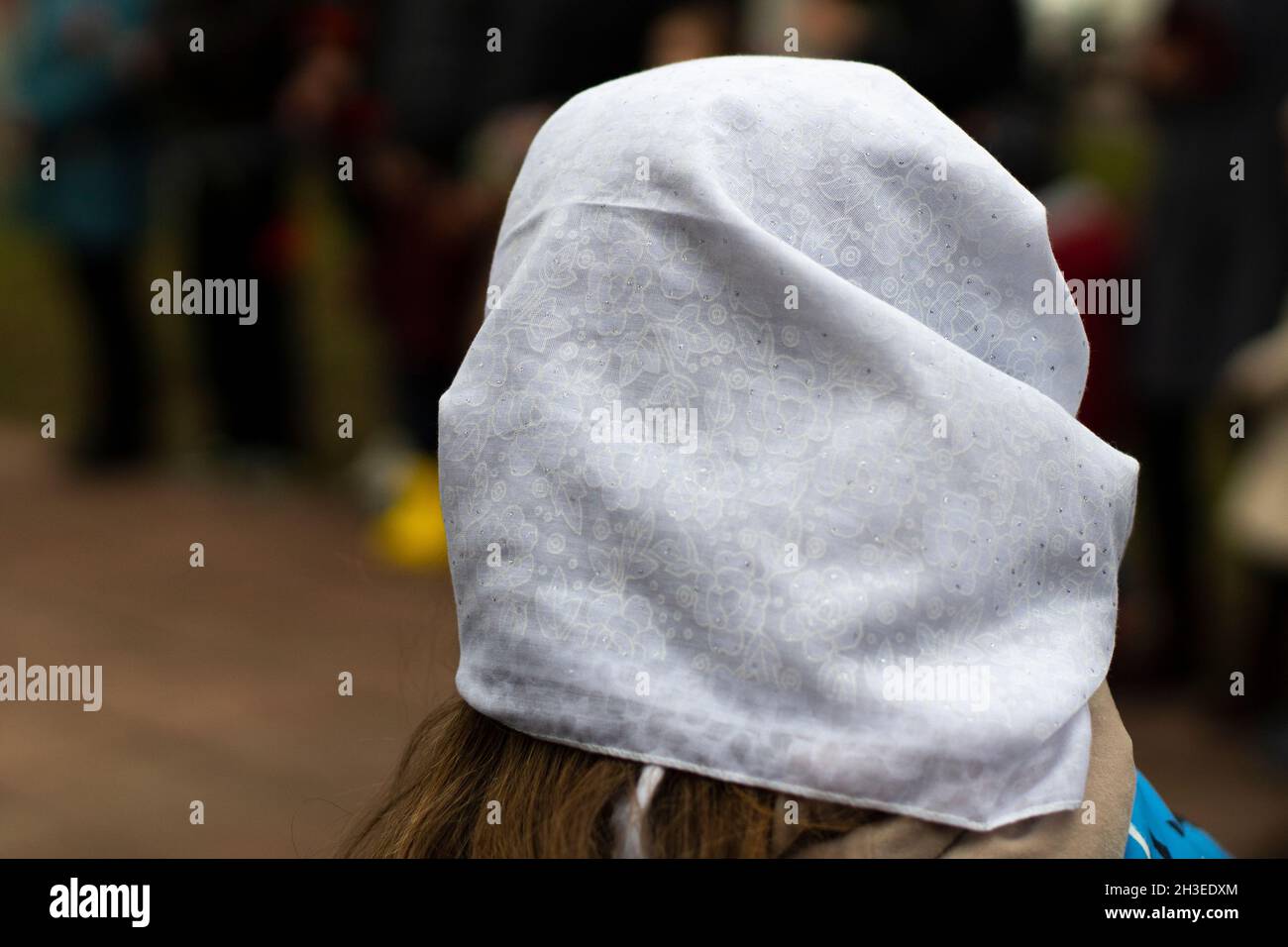 Child hair covering face profile hi-res stock photography and images ...