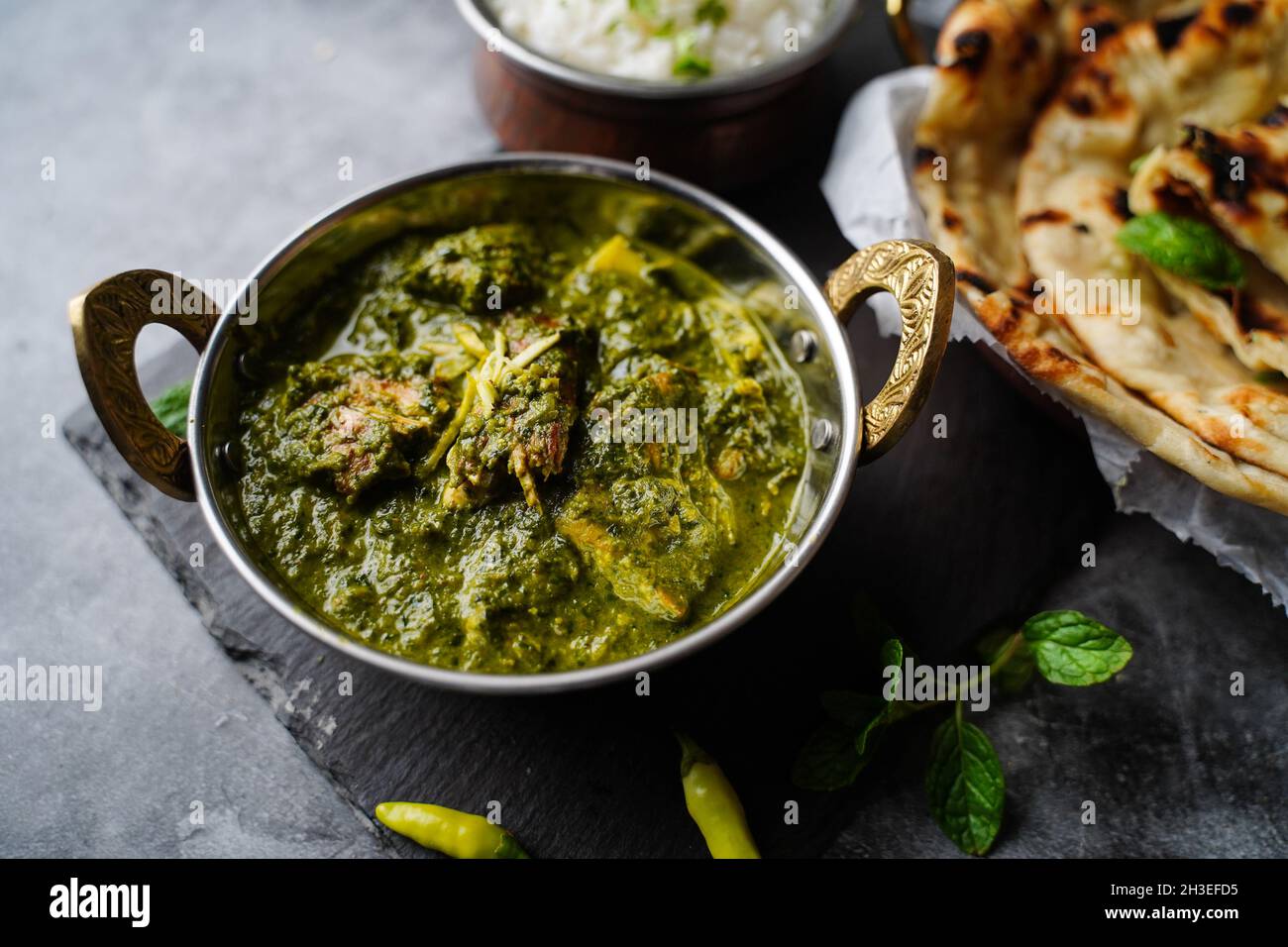 Palak chicken or Saag Murgh - grilled chicken in creamy spinach gravy ...