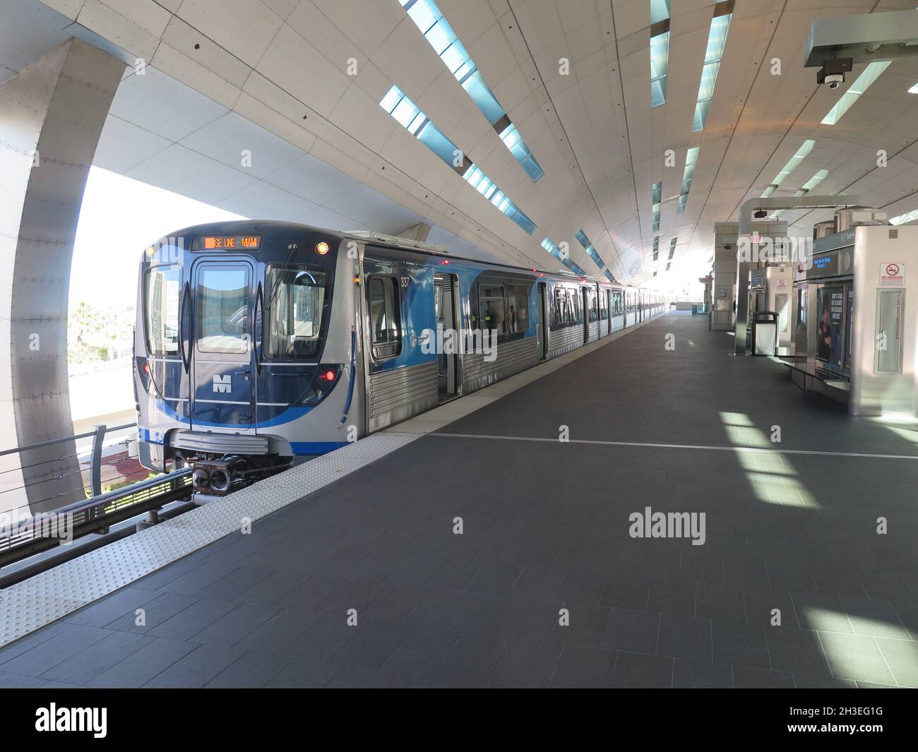 Miami metro station hi-res stock photography and images - Alamy
