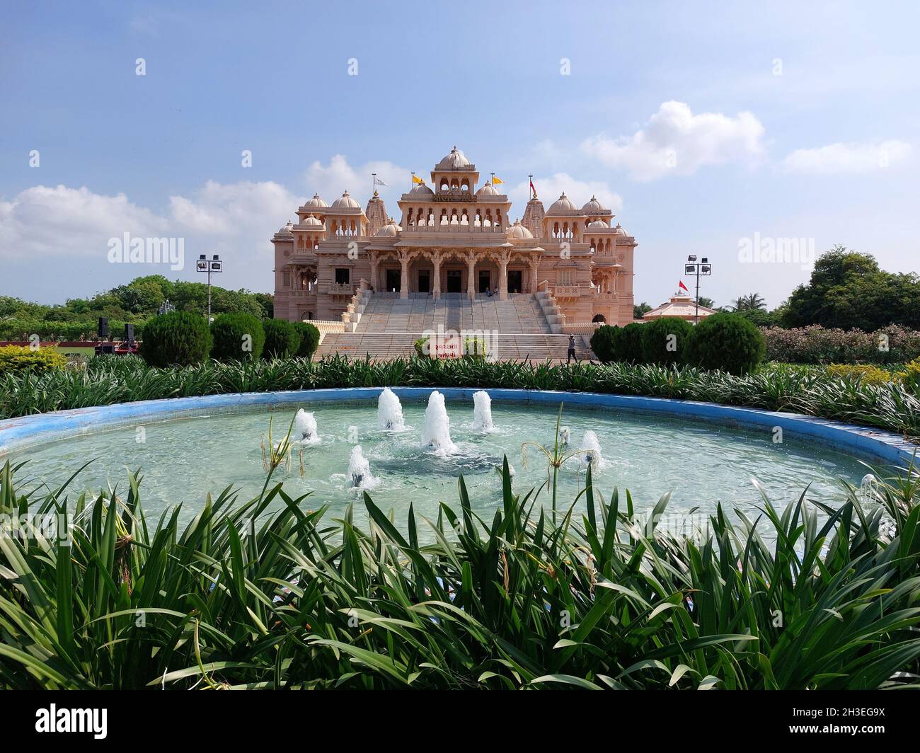 Shree hari temple hi-res stock photography and images - Alamy