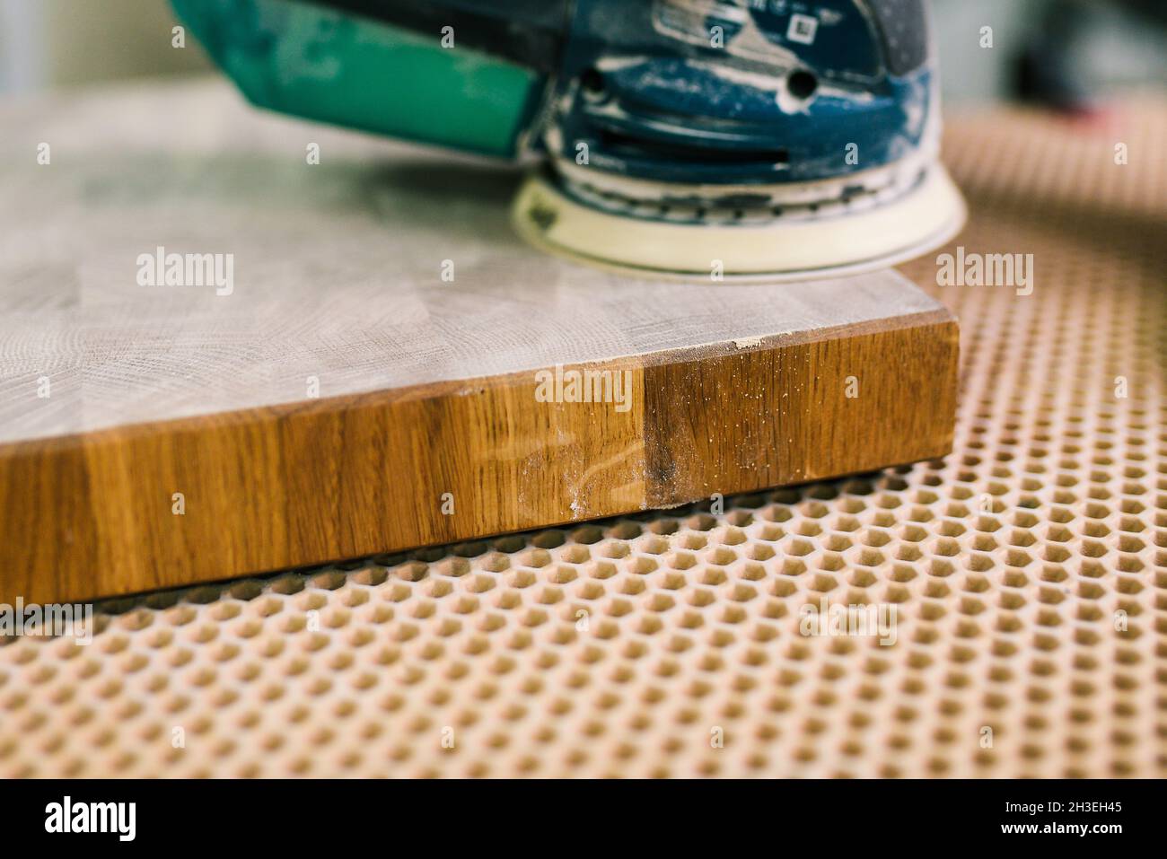 Piece wood in process grinding hi-res stock photography and images - Alamy