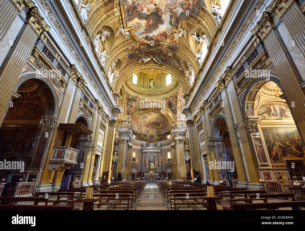 Baroque interior nave hi-res stock photography and images - Alamy