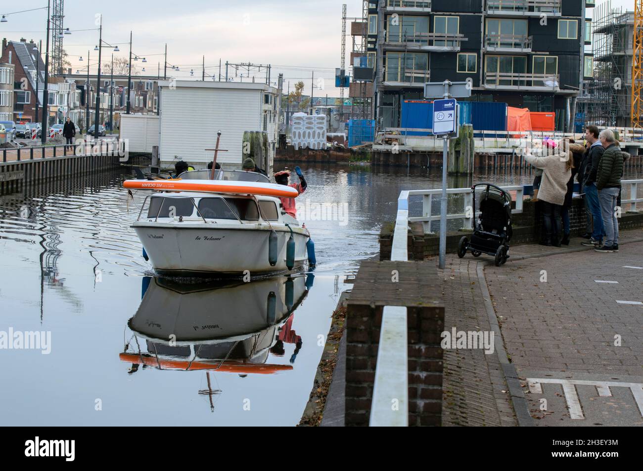 First Sinterklaas Boat Arrives At Diemen The Netherlands 16-11-2019 ...