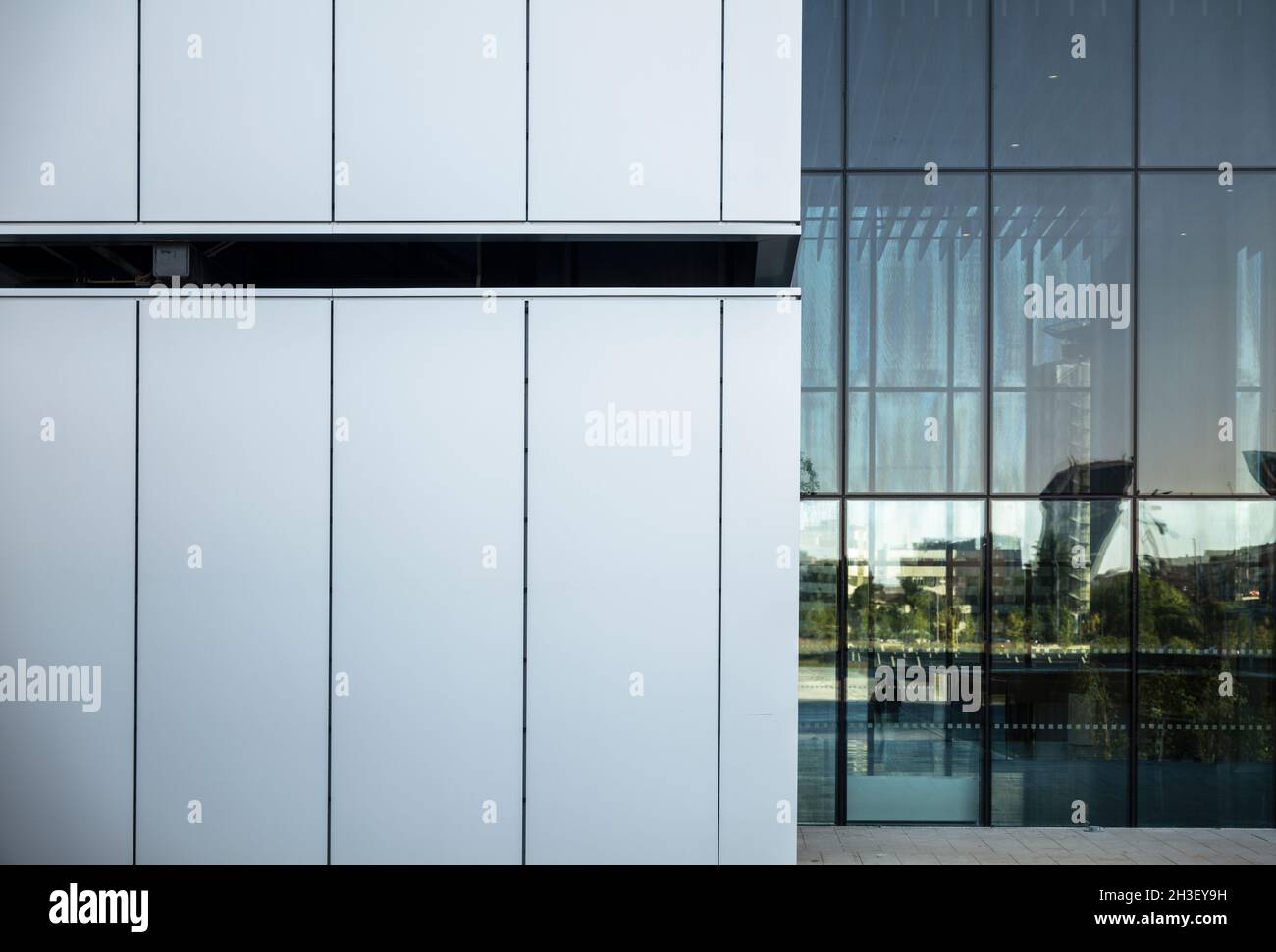 Madrid downtown madrid modern skyline hi-res stock photography and ...