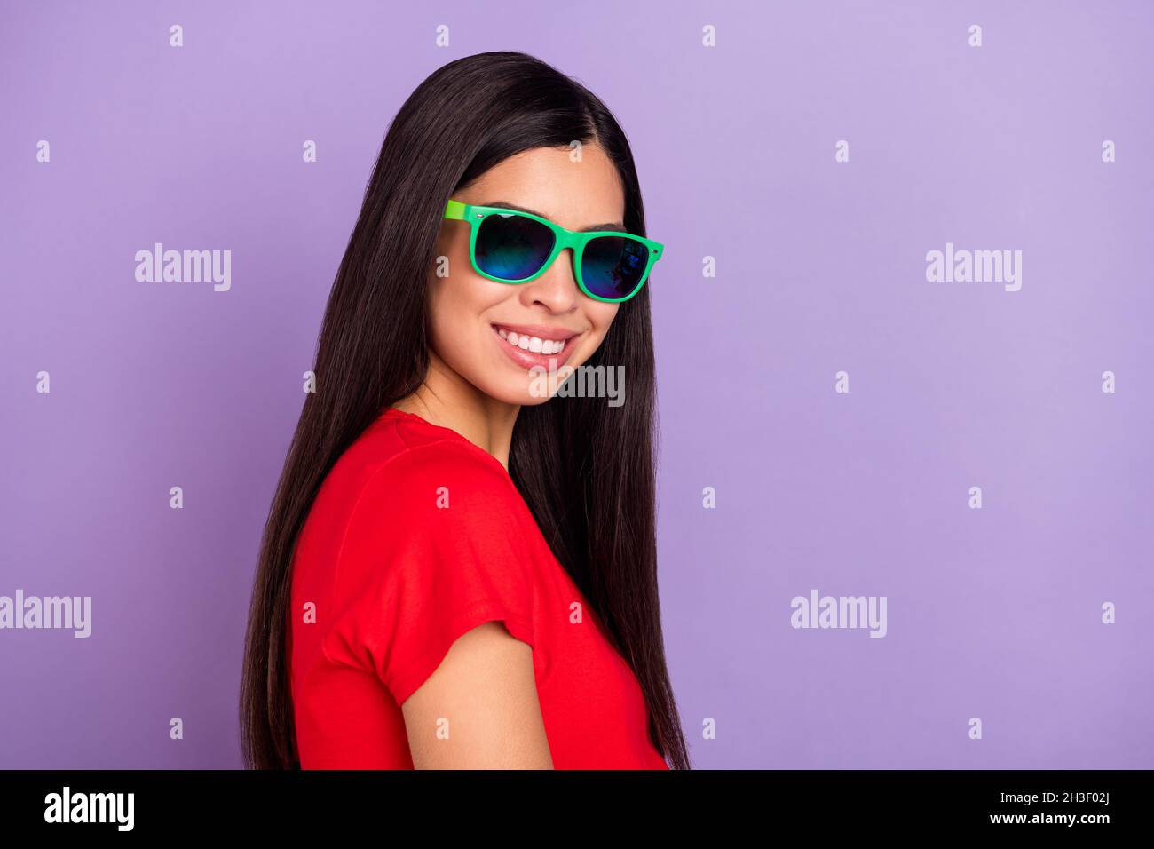 Profile Photo Of Sweet Millennial Brunette Hairdo Lady Wear Spectacles