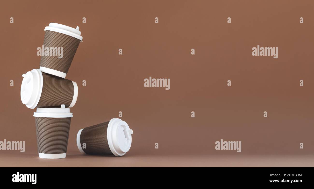 Large stack paper cups hi-res stock photography and images - Alamy