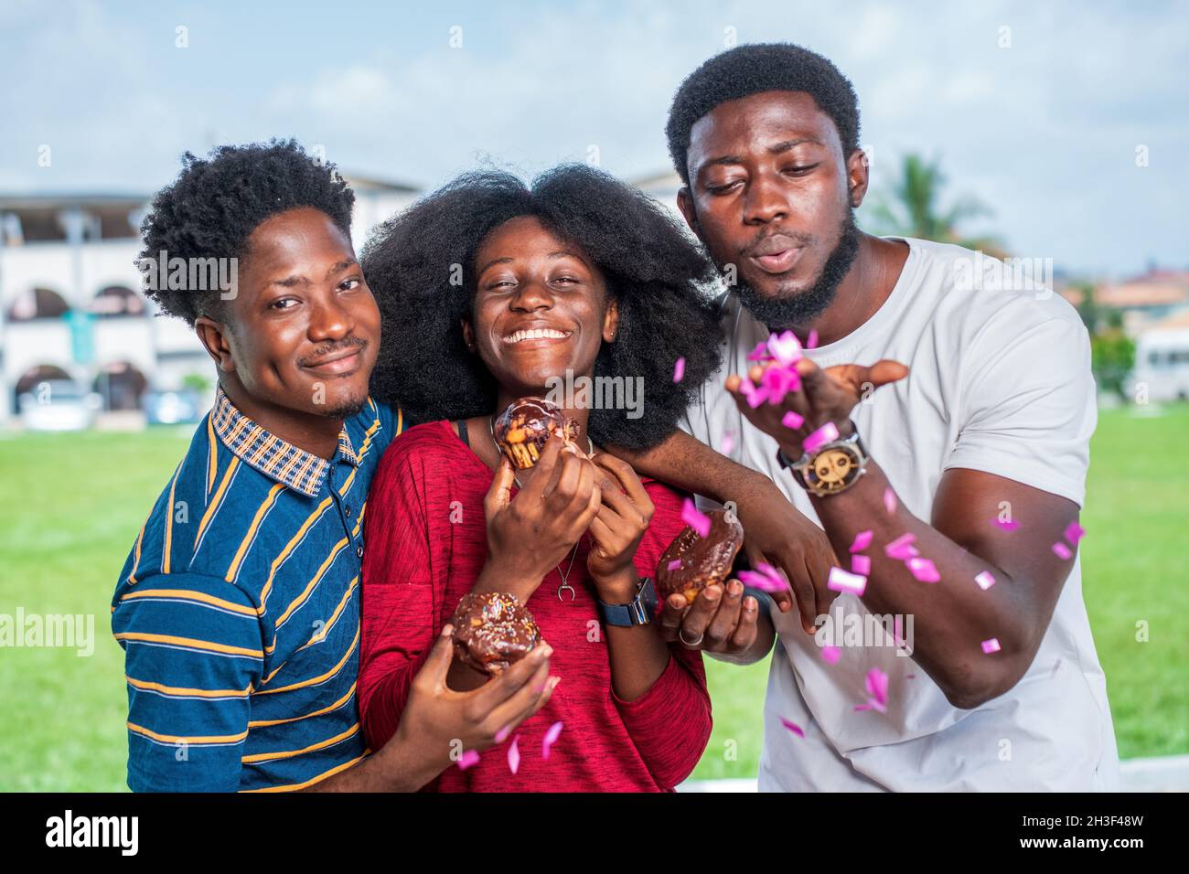 Group female african friends hi-res stock photography and images - Alamy