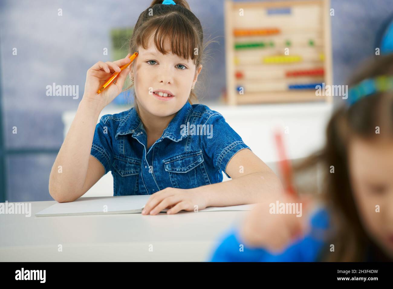 Kids enjoy class room hi-res stock photography and images - Alamy