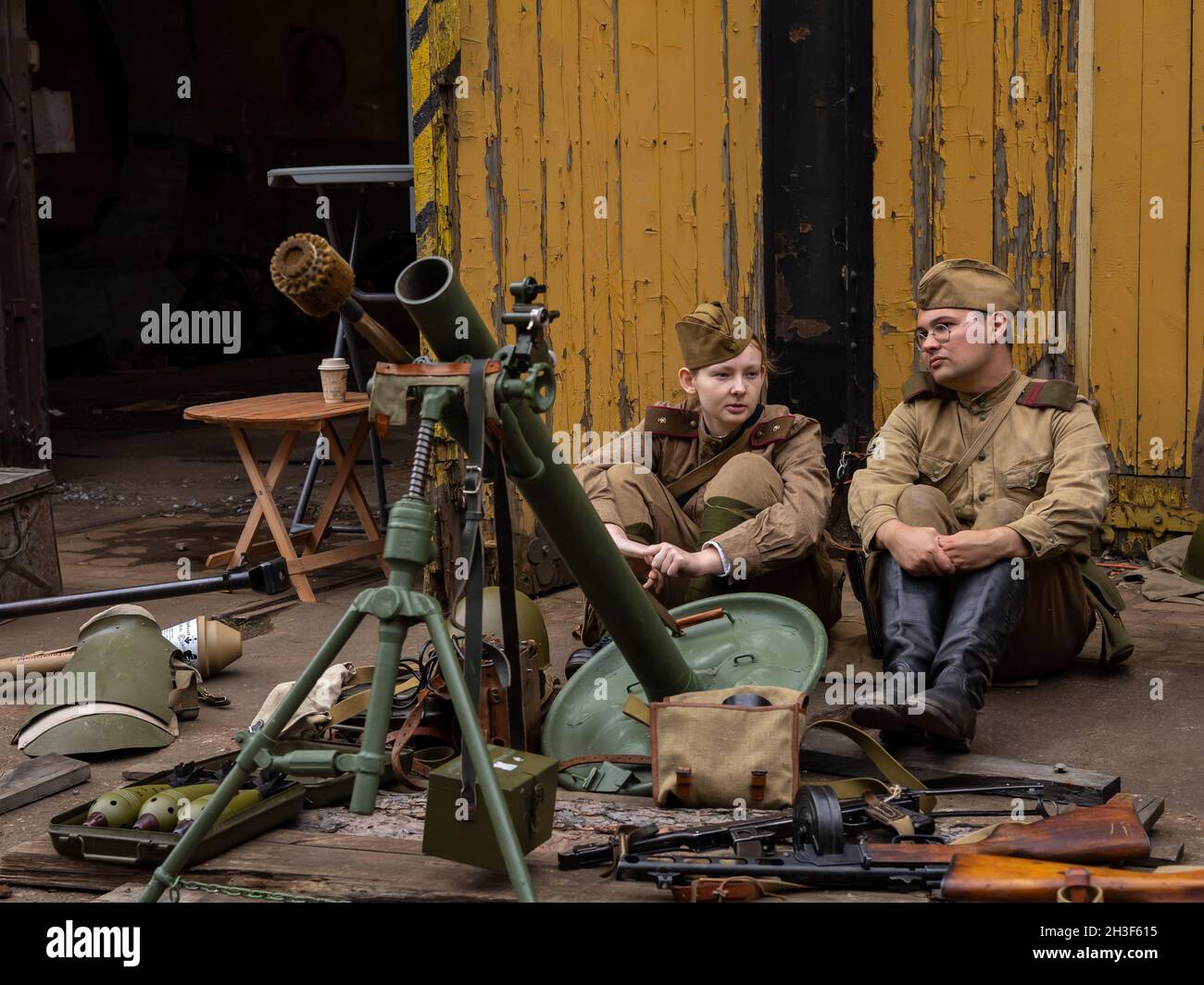 Army reconstruction hi-res stock photography and images - Alamy