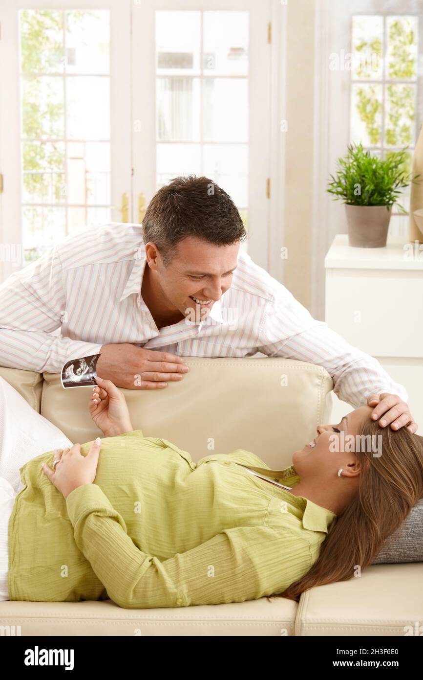 Parents expecting baby Stock Photo - Alamy