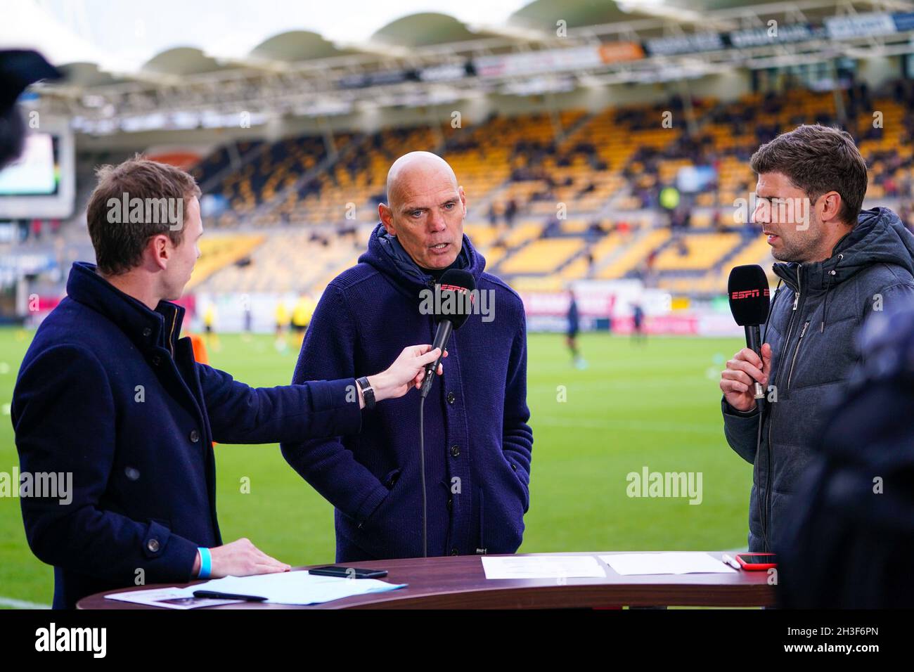 KERKRADE, NETHERLANDS - OCTOBER 23: Maarten van Os of ESPN, coach ...