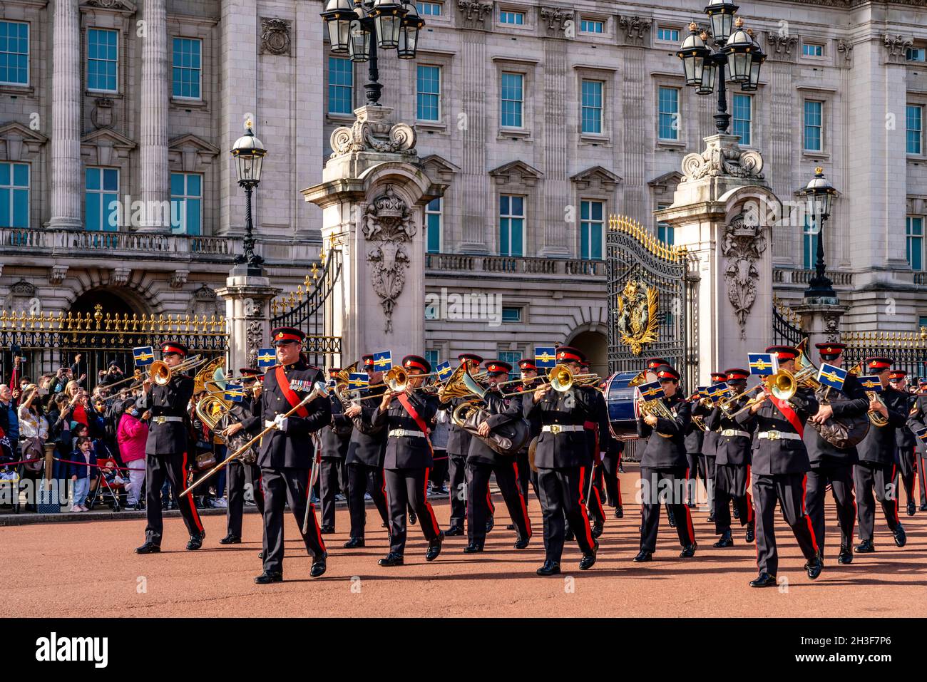 The Changing Of The Guard Ceremony, Buckingham Palace, London, UK Stock ...