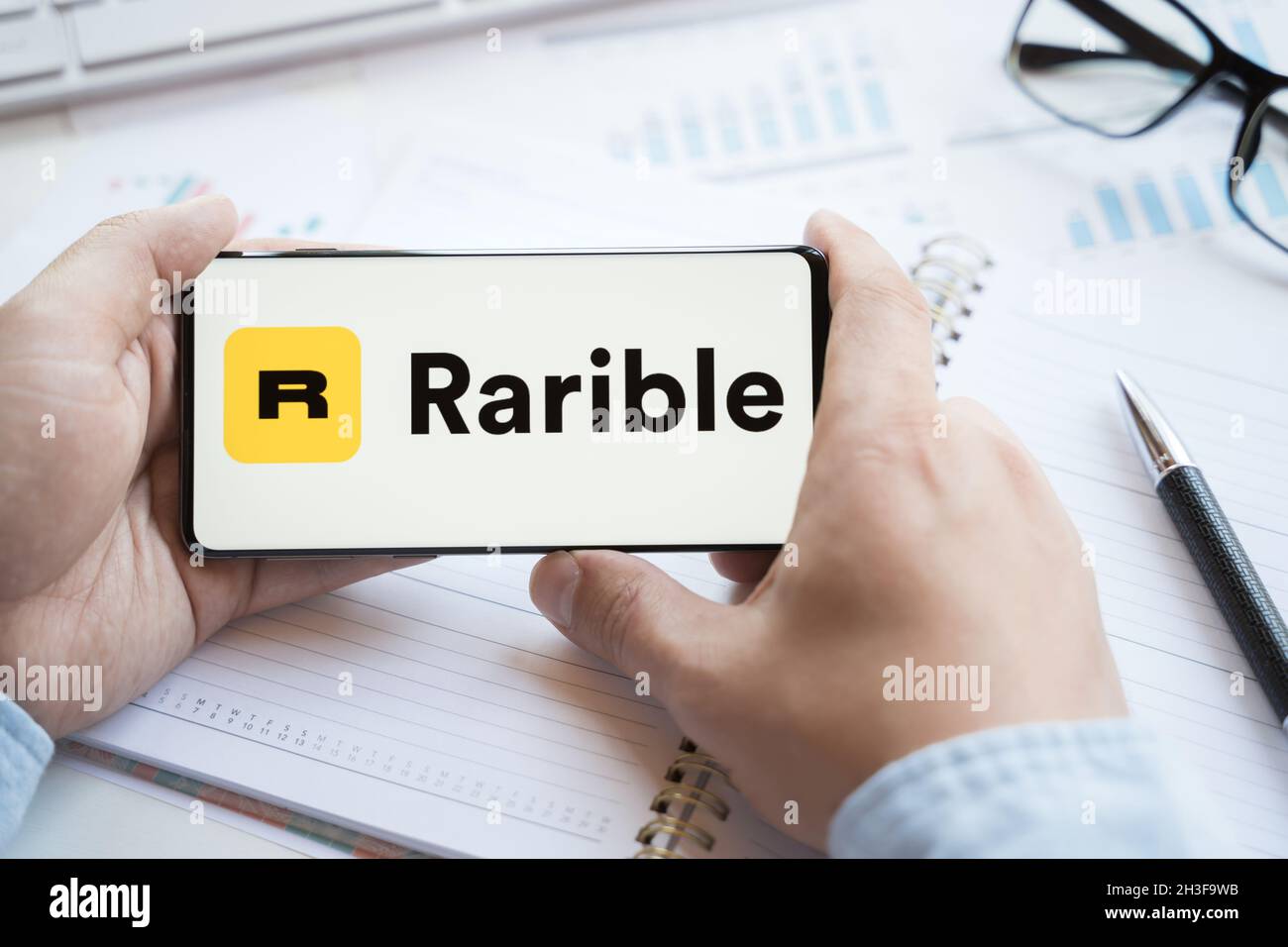 Rarible logo hi-res stock photography and images - Alamy