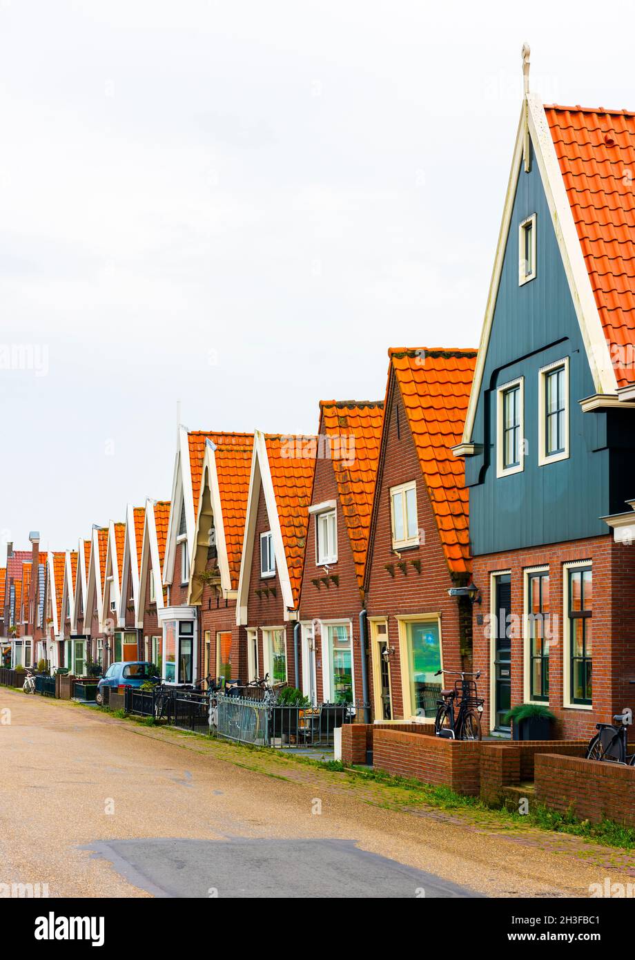 VOLENDAM, NETHERLANDS. Typical Dutch village houses in Volendam ...