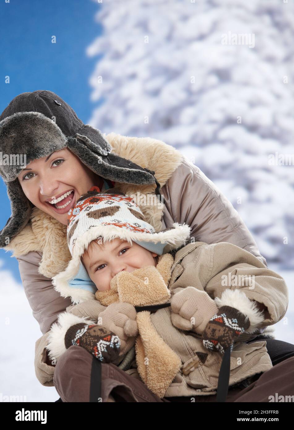 Mother and child at winter Stock Photo - Alamy