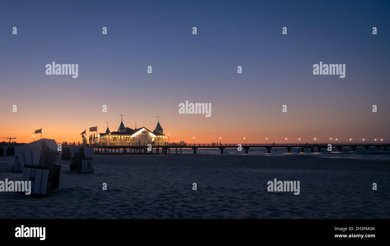 Uilding hi-res stock photography and images - Alamy