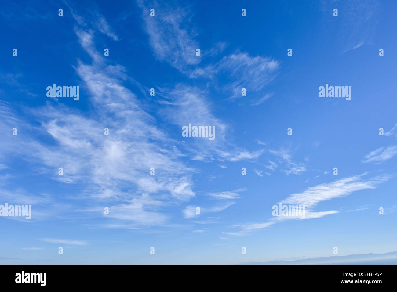 couldy sky background Stock Photo - Alamy