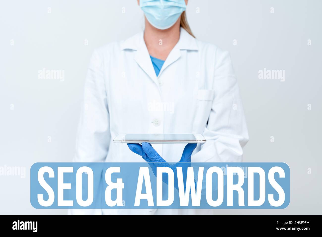 Medical device components hi-res stock photography and images - Alamy