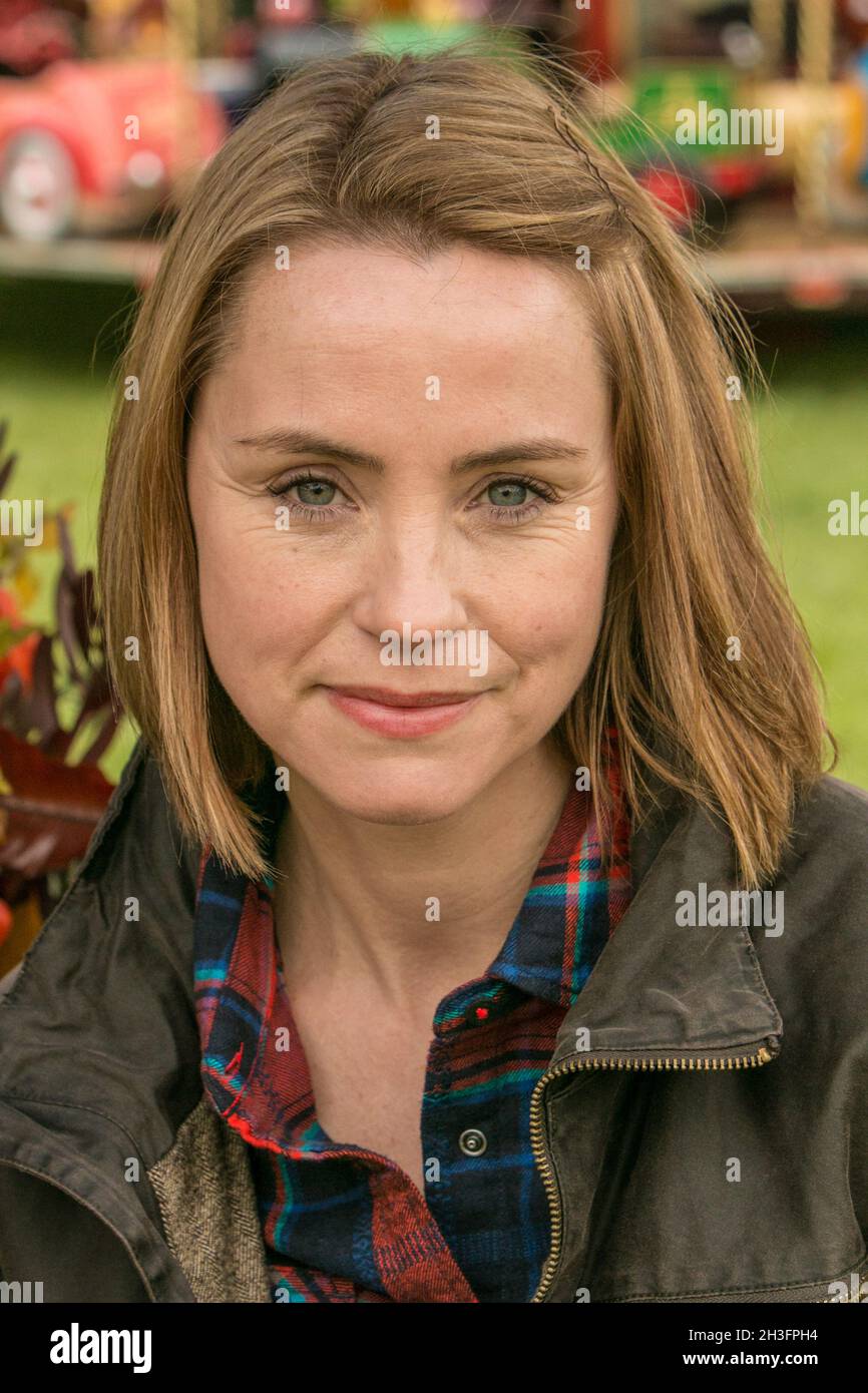 MIDSOMER MURDERS XVII Harvest of Souls Stock Photo - Alamy