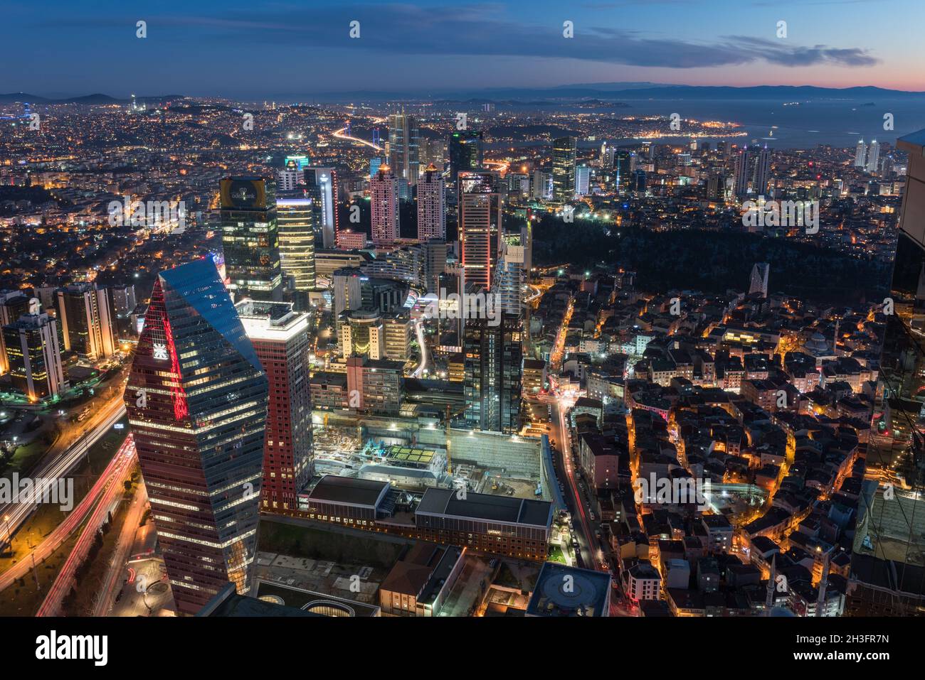 Picture panorama istanbul skyline hi-res stock photography and images ...