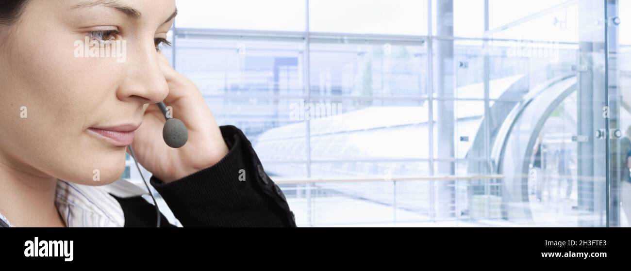 Customer service building hi-res stock photography and images - Alamy