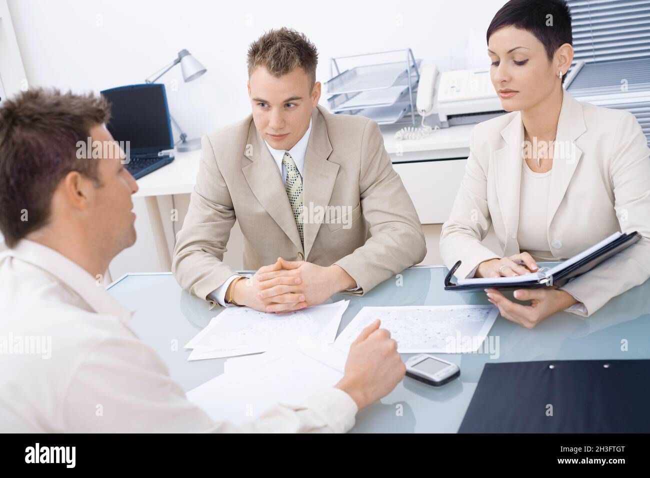 Job applicant 30 35 hi-res stock photography and images - Alamy