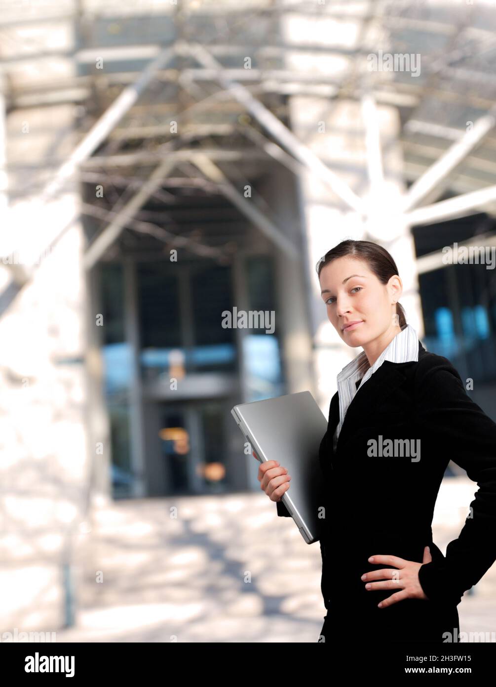 Office entrance people hi-res stock photography and images - Alamy