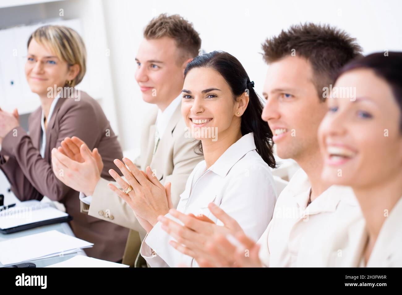 Clapping business people Stock Photo - Alamy