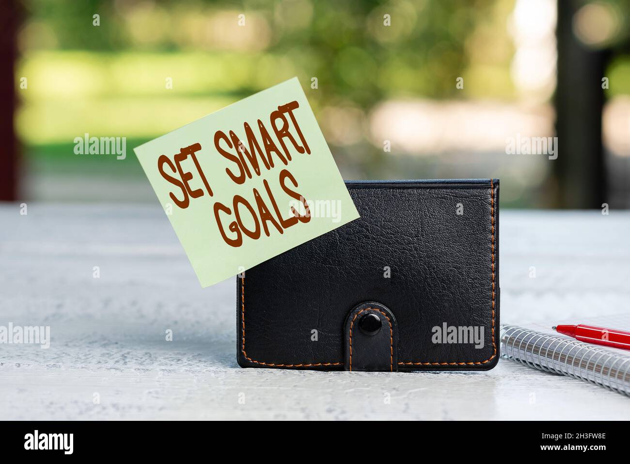 Text showing inspiration Set Smart Goals. Word for giving criteria to ...