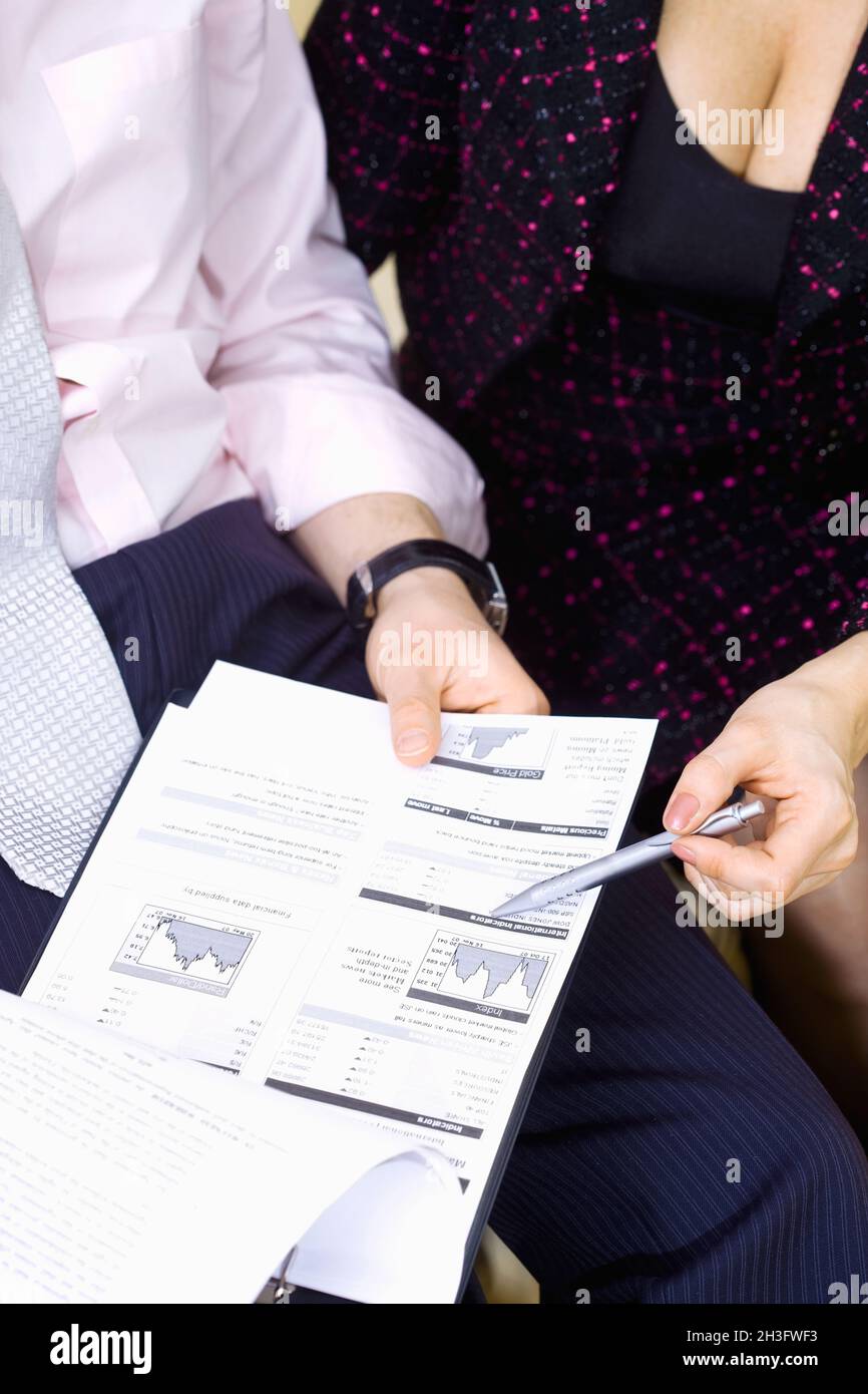 Financial collaboration hi-res stock photography and images - Alamy