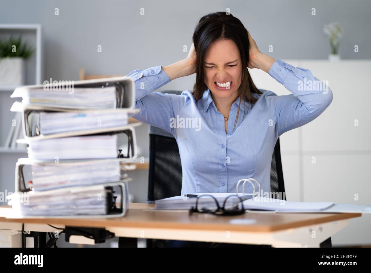 Worry worrying worried hi-res stock photography and images - Alamy