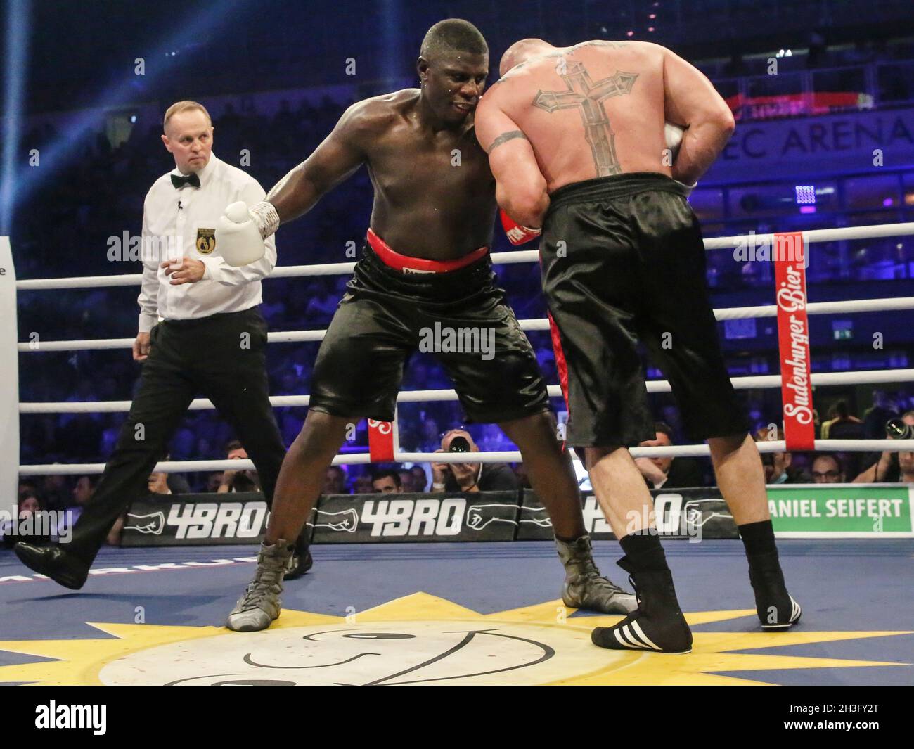 Peter kadiru boxer hi-res stock photography and images - Alamy