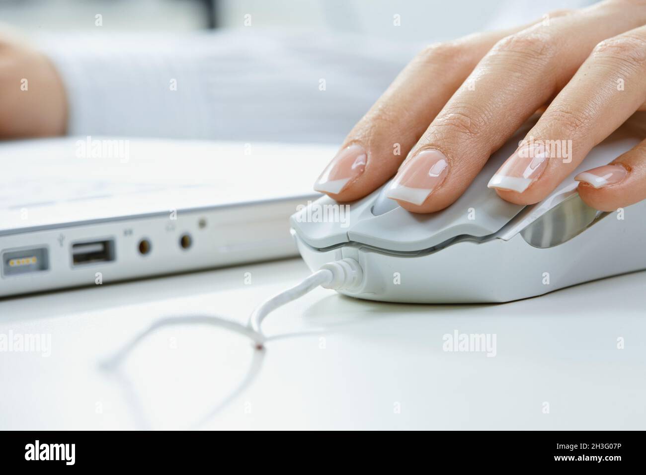 Fingers on computer mouse Stock Photo - Alamy