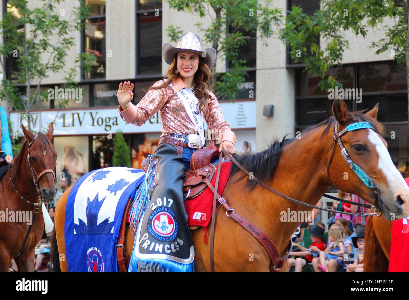 Calgary stampede parade crowd hi-res stock photography and images - Alamy
