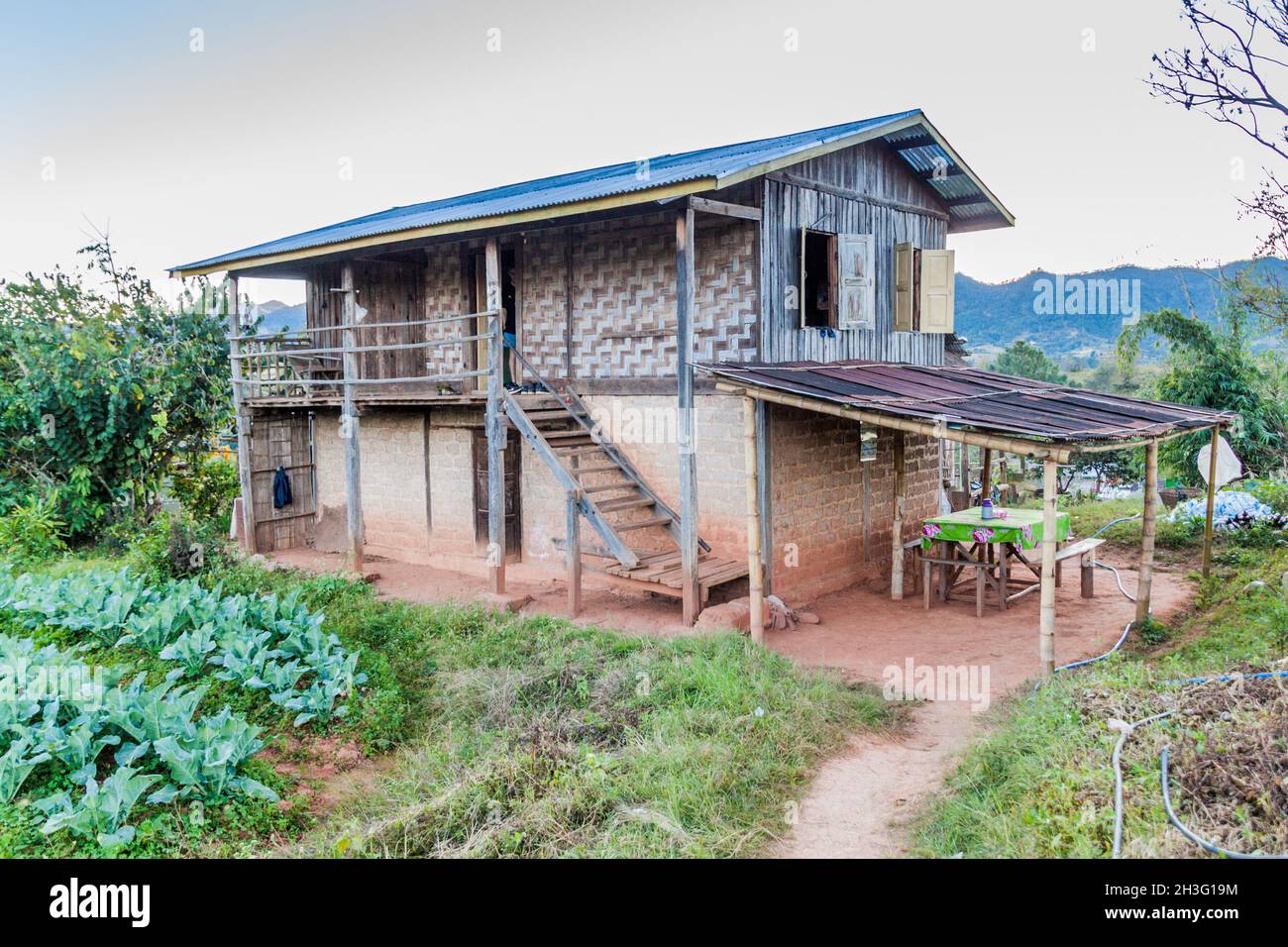 Myanmar rice field house hi-res stock photography and images - Alamy
