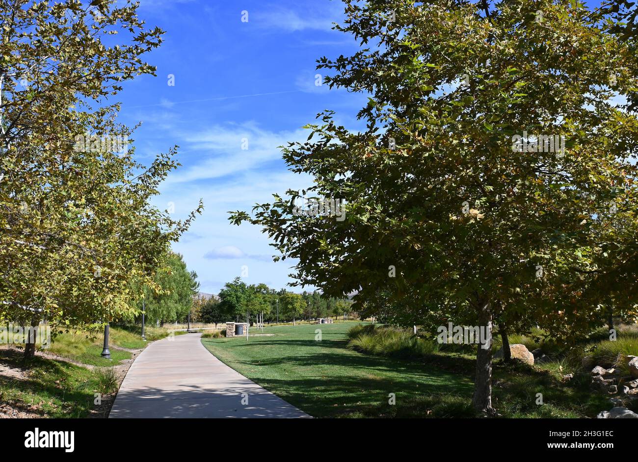 IRVINE, CALIFORNIA - 23 OCT 2021: The Jeffrey Open Space Trail, a ...