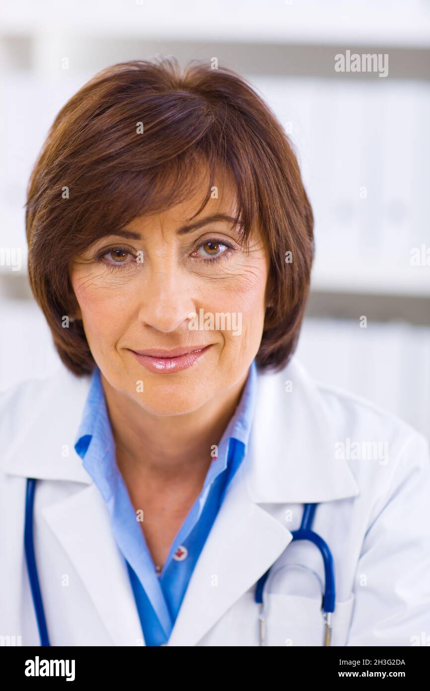 Female aid workers hi-res stock photography and images - Alamy