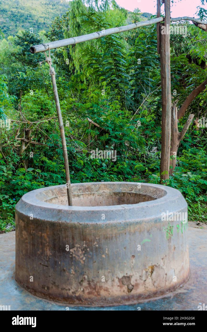 Myanmar well water hi-res stock photography and images - Alamy