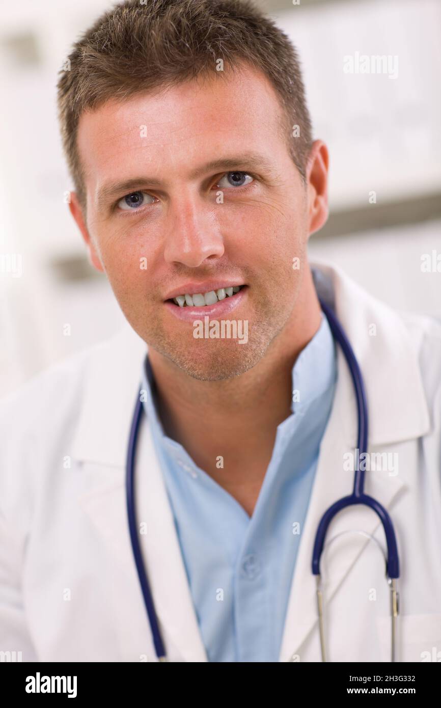 Portrait of male doctor Stock Photo - Alamy