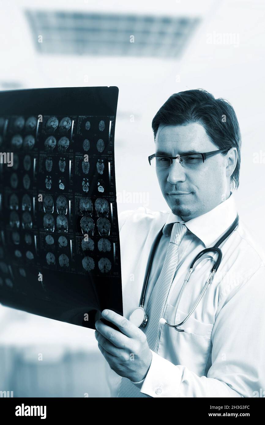 Medical imaging procedure hi-res stock photography and images - Alamy