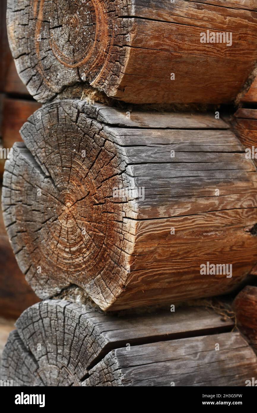 Extreme closeup background with old house corner made from logs Stock ...
