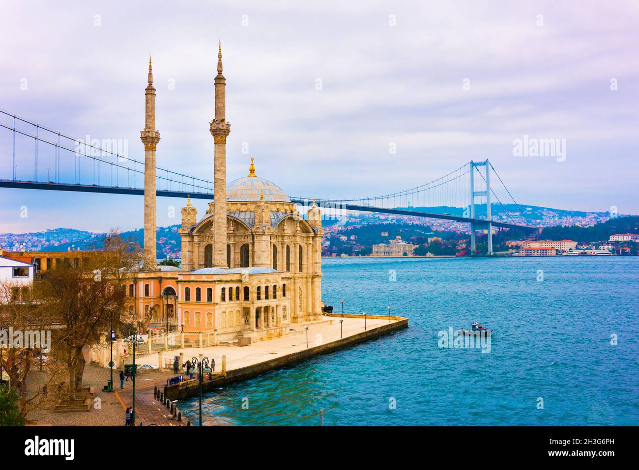 ISTANBUL, TURKEY. Beautiful Istanbul landscape in Ortakoy. Istanbul ...