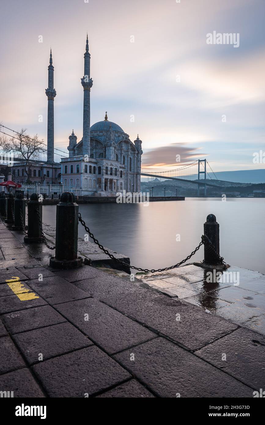 ISTANBUL, TURKEY. Beautiful Istanbul sunrise landscape with colored ...