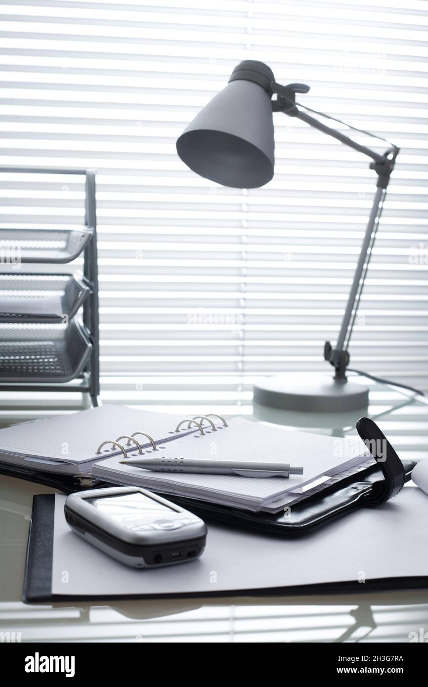 Typical day office hi-res stock photography and images - Alamy