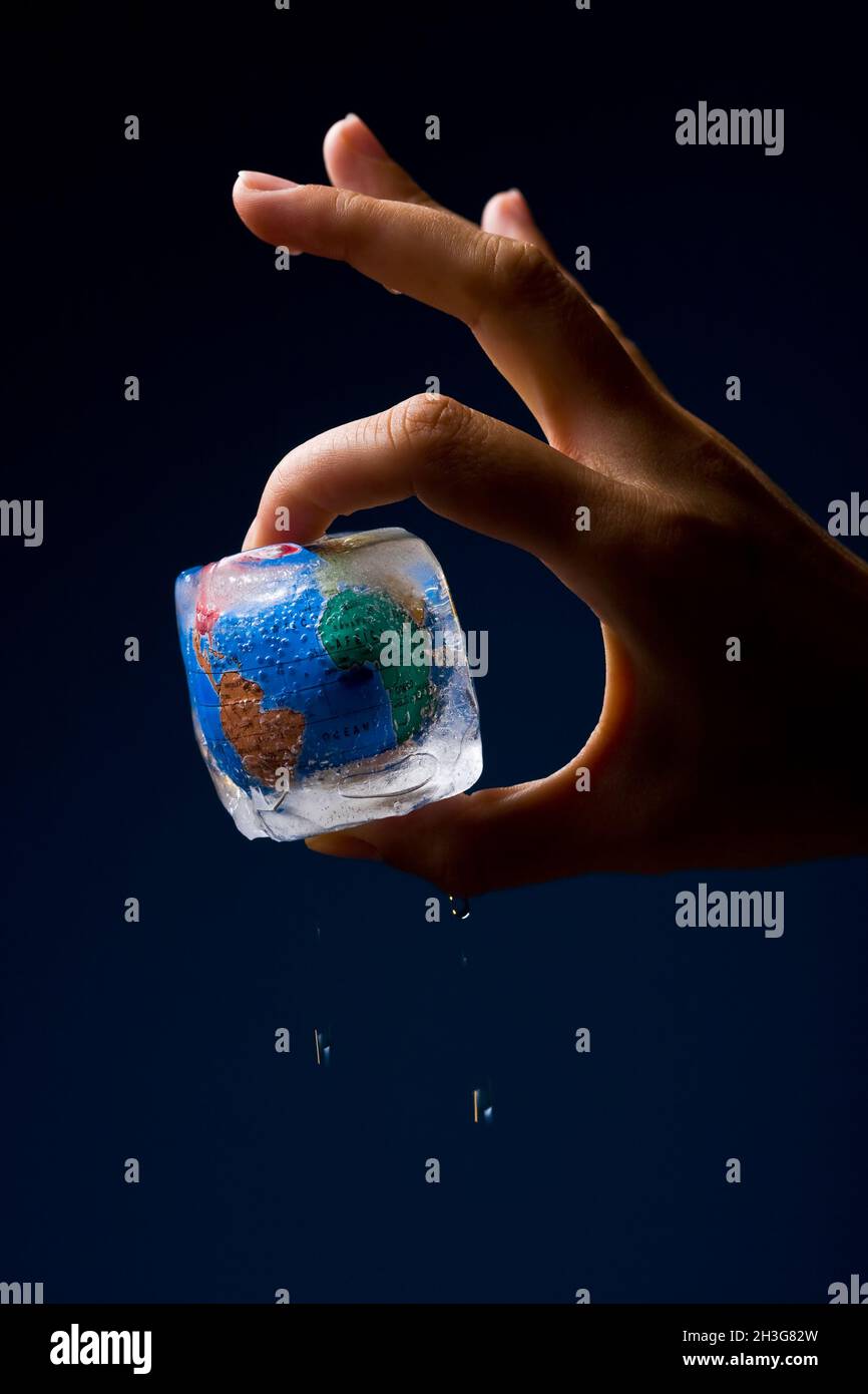 Global environmentalism hi-res stock photography and images - Alamy