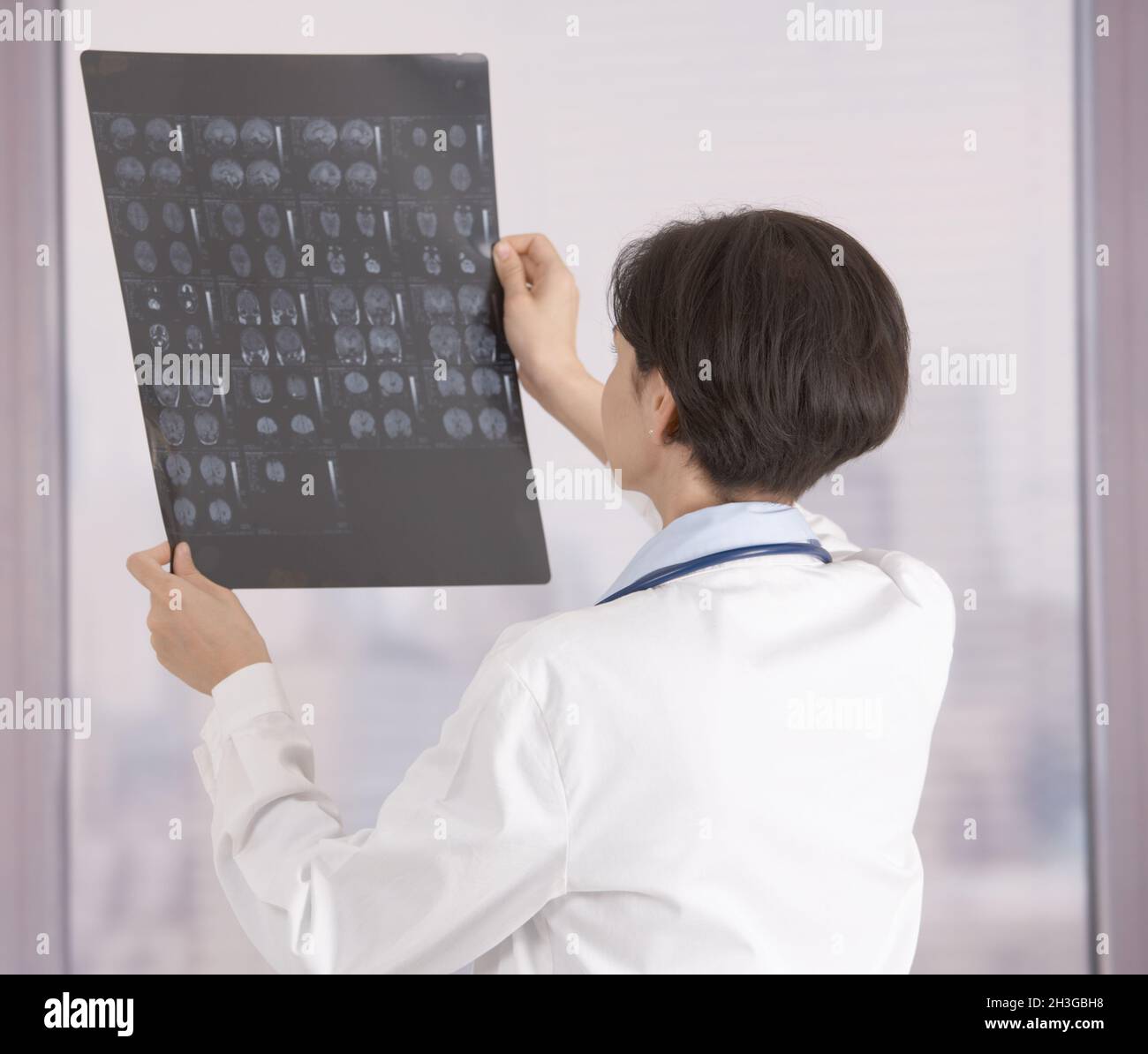 Ray analysis hi-res stock photography and images - Alamy