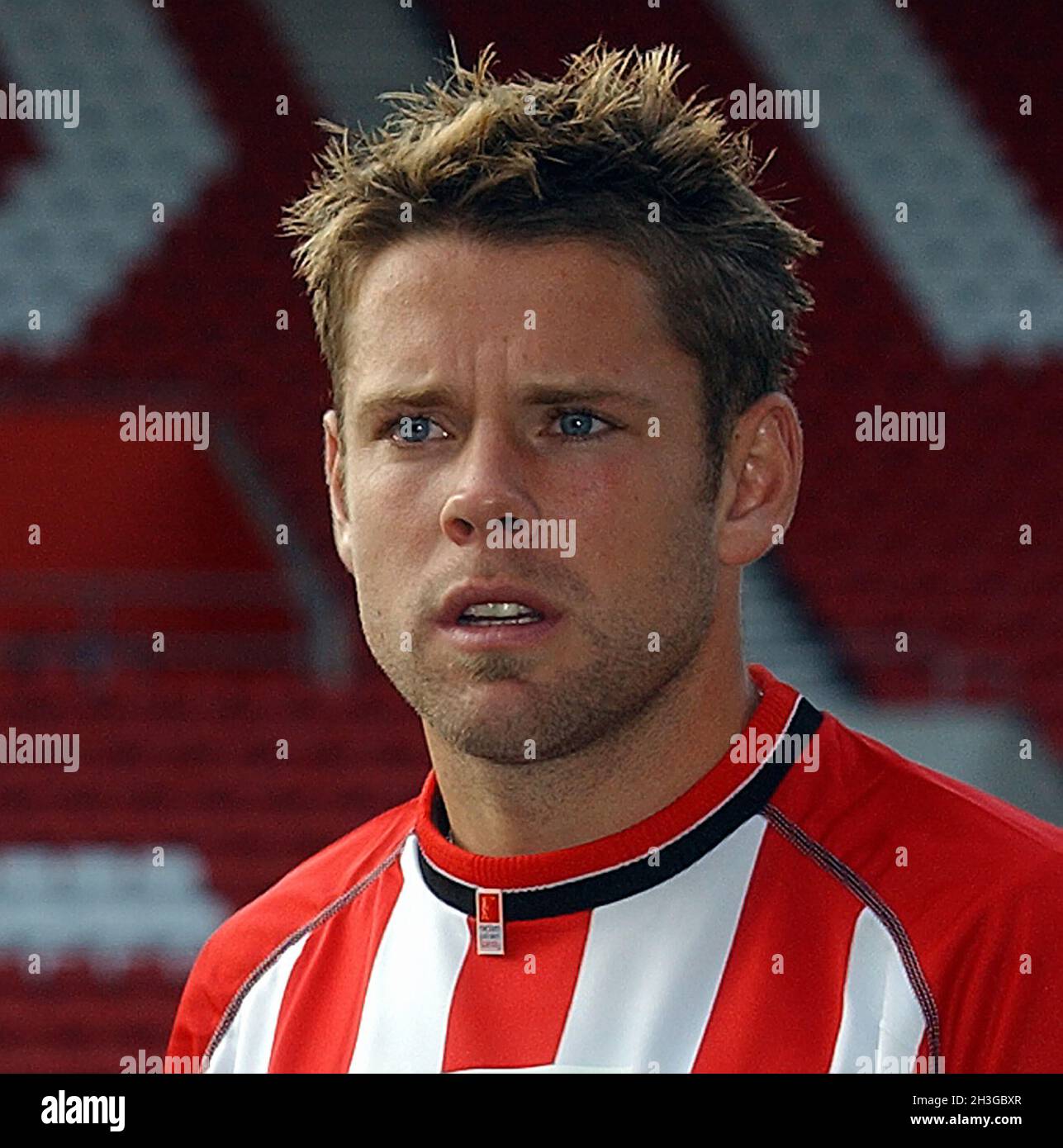 england star james beattie at the st. mary's stadium, southampton pic ...