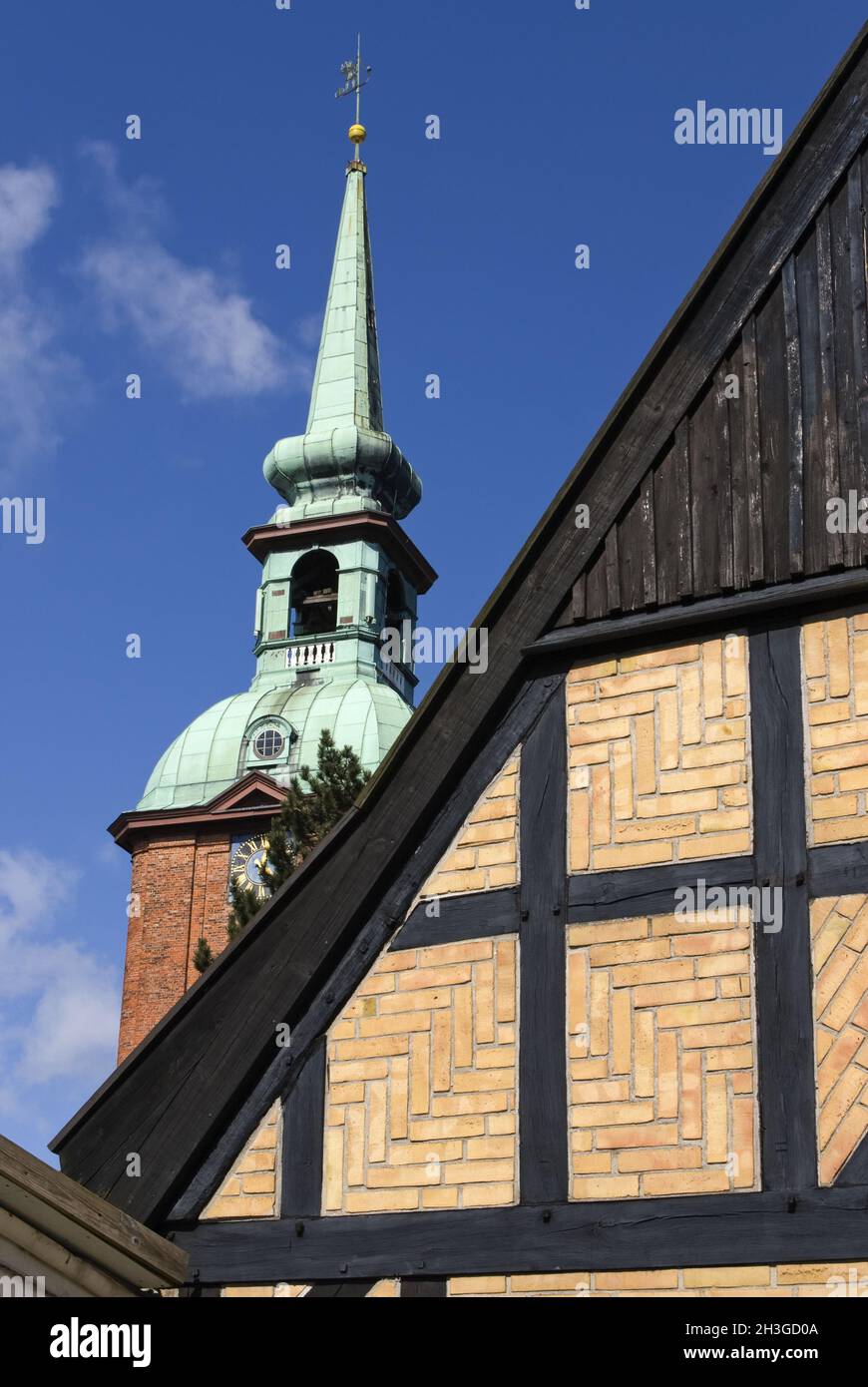 St. Nicholas Church and half-timbered house in Kappeln Stock Photo - Alamy